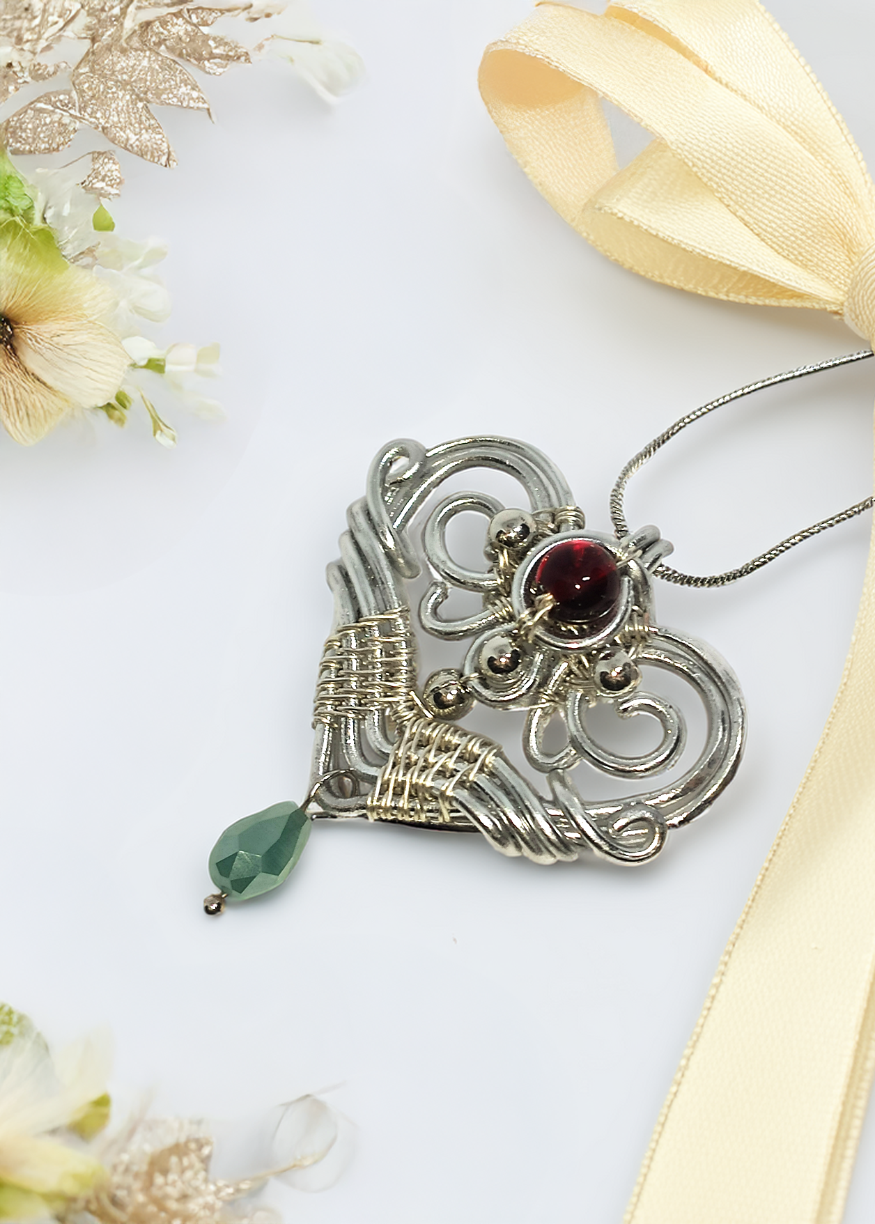 Aurora Heart - თენა • handmade